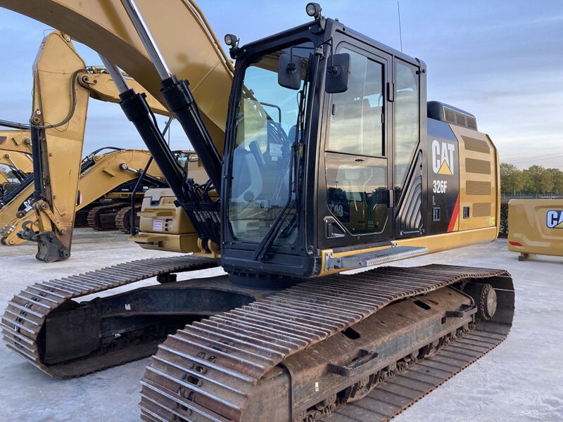 Caterpillar 326F-L (2018) - Ligro